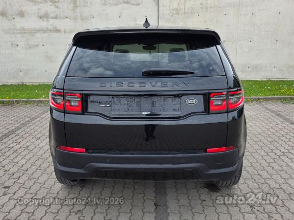 Black Land Rover Discovery Sport 2019 in Viljandi, with an engine capacity of 2.00 L and mileage of 86 thousand km for 23800 €, photo 5 on AUTOMOTO.COM.LV