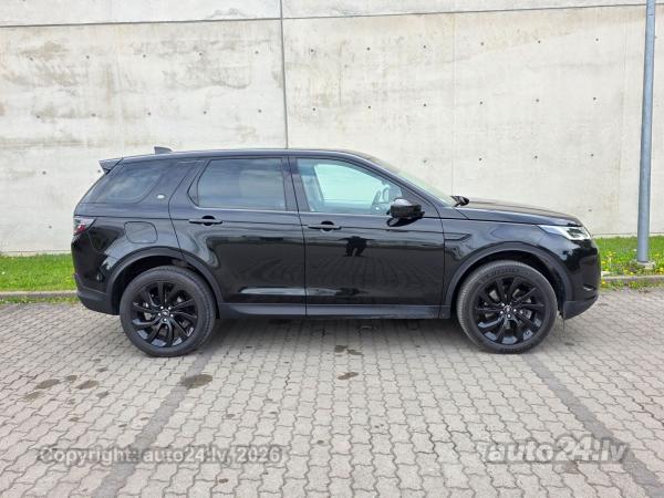 Black Land Rover Discovery Sport 2019 in Viljandi, with an engine capacity of 2.00 L and mileage of 86 thousand km for 23800 €, photo 7 on AUTOMOTO.COM.LV