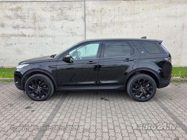 Black Land Rover Discovery Sport 2019 in Viljandi, with an engine capacity of 2.00 L and mileage of 86 thousand km for 23800 €, photo 8 on AUTOMOTO.COM.LV