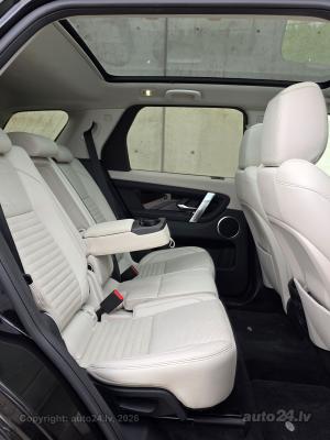 Black Land Rover Discovery Sport 2019 in Viljandi, with an engine capacity of 2.00 L and mileage of 86 thousand km for 23800 €, photo 20 on AUTOMOTO.COM.LV