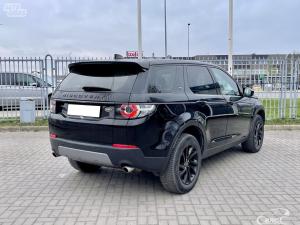Black Land Rover Discovery Sport 2019 in Avizieniai, with an engine capacity of 2.00 L and mileage of 193 thousand km for 11900 €, photo 3 on AUTOMOTO.COM.LV
