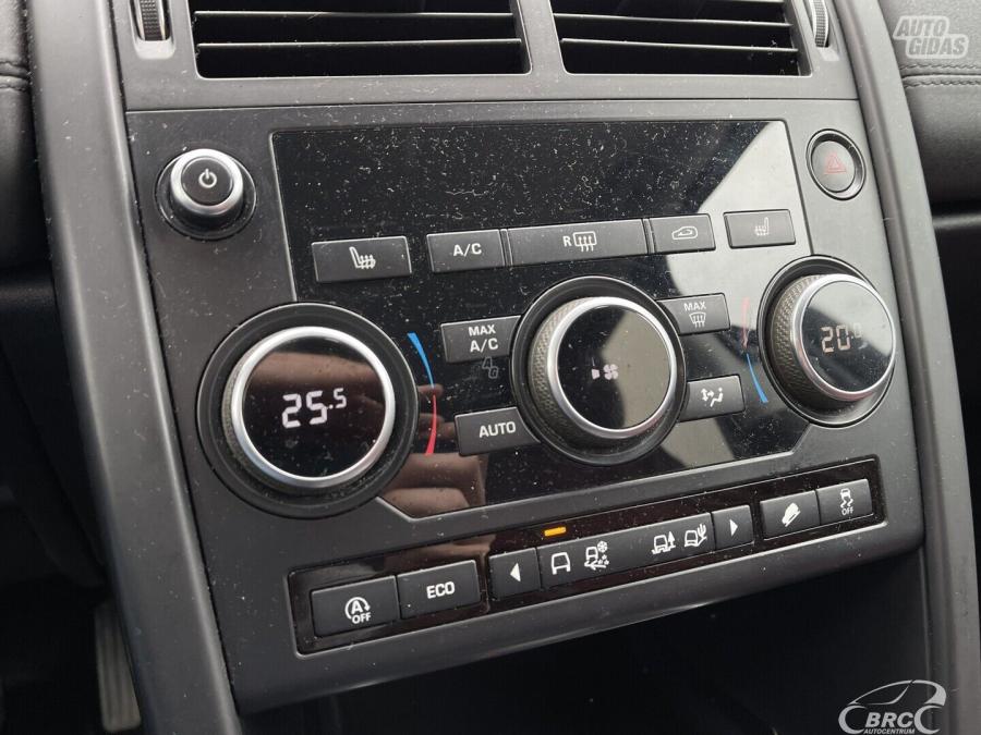 Black Land Rover Discovery Sport 2019 in Avizieniai, with an engine capacity of 2.00 L and mileage of 193 thousand km for 11900 €, photo 26 on AUTOMOTO.COM.LV