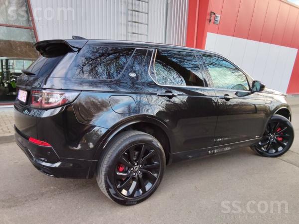 Black Land Rover Discovery Sport 2019 in Riga, with an engine capacity of 2.00 L and mileage of 180 thousand km for 17490 €, photo 2 on AUTOMOTO.COM.LV