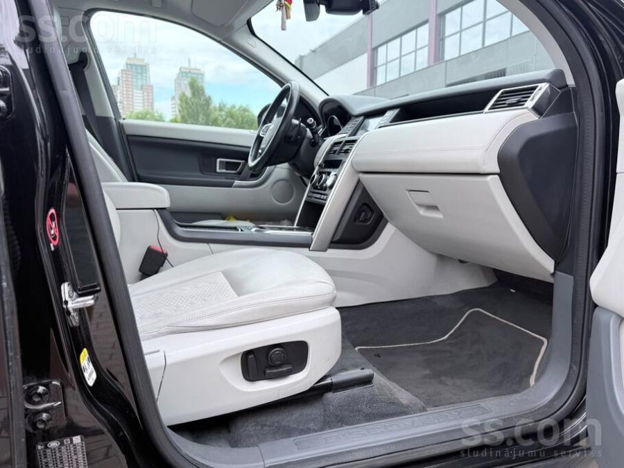 Melns Land Rover Discovery Sport 2019 Rīga, ar dzinēja tilpumu 2.00 L un nobraukumu 112 tūkst. km par 9500 €, foto 15 vietnē AUTOMOTO.COM.LV