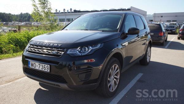Black Land Rover Discovery Sport 2019 in Riga, with an engine capacity of 2.00 L and mileage of 170 thousand km for 13450 €, photo 2 on AUTOMOTO.COM.LV