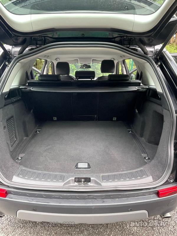 Melns Land Rover Discovery Sport 2019 Tallina, ar dzinēja tilpumu 2.00 L un nobraukumu 157 tūkst. km par 14500 €, foto 5 vietnē AUTOMOTO.COM.LV