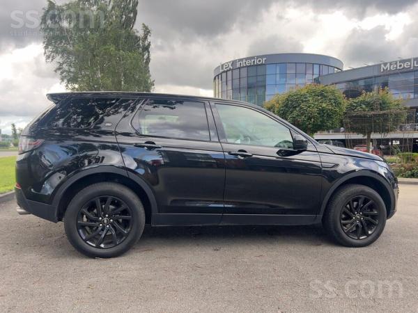 Melns Land Rover Discovery Sport 2019 Rīga, ar dzinēja tilpumu 2.00 L un nobraukumu 201 tūkst. km par 12990 €, foto 6 vietnē AUTOMOTO.COM.LV