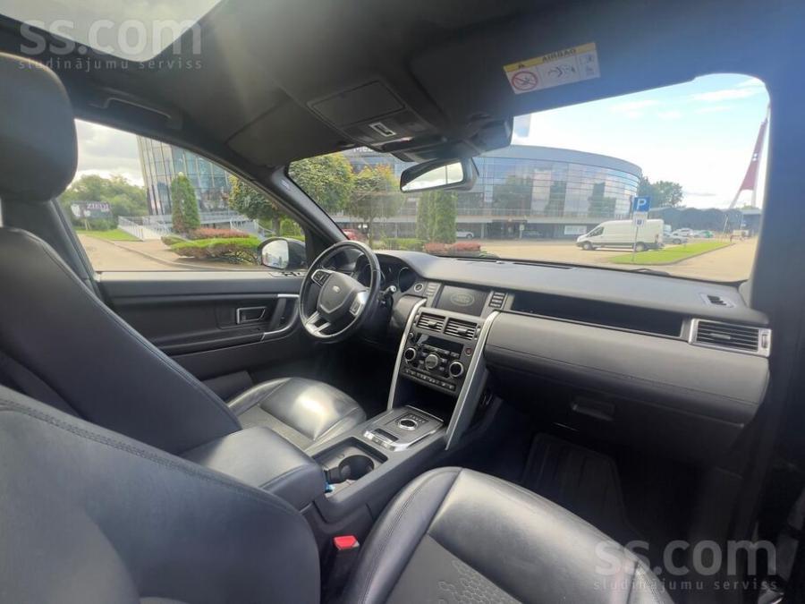 Black Land Rover Discovery Sport 2019 in Riga, with an engine capacity of 2.00 L and mileage of 201 thousand km for 12990 €, photo 11 on AUTOMOTO.COM.LV