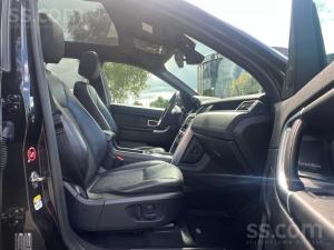 Black Land Rover Discovery Sport 2019 in Riga, with an engine capacity of 2.00 L and mileage of 201 thousand km for 12990 €, photo 12 on AUTOMOTO.COM.LV