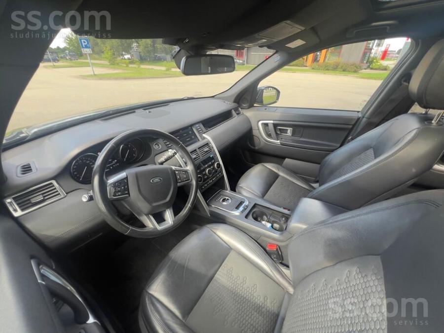 Black Land Rover Discovery Sport 2019 in Riga, with an engine capacity of 2.00 L and mileage of 201 thousand km for 12990 €, photo 13 on AUTOMOTO.COM.LV