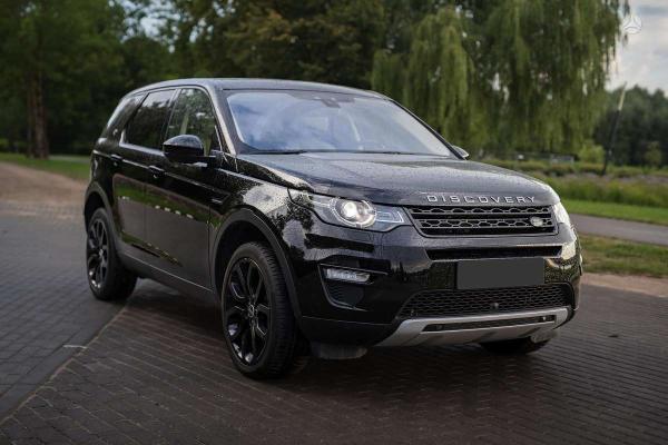 Black Land Rover Discovery Sport 2019 in Siauliai, with an engine capacity of 2.00 L and mileage of 103 thousand km for 14890 €, photo 1 on AUTOMOTO.COM.LV