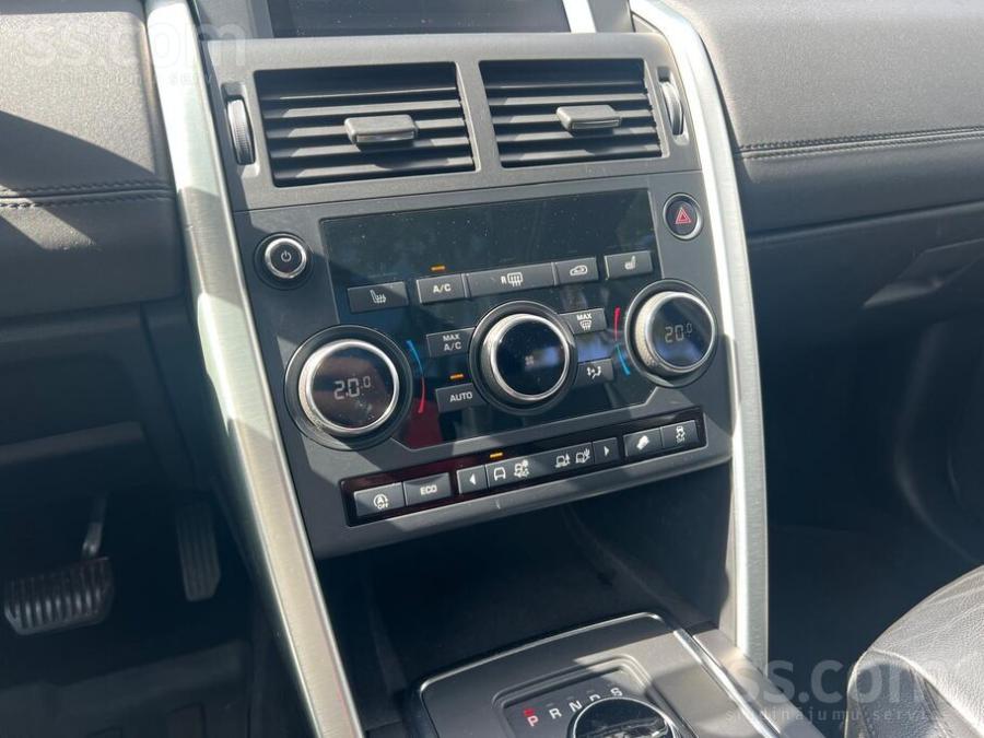 Black Land Rover Discovery Sport 2019 in Riga, with an engine capacity of 2.00 L and mileage of 201 thousand km for 11990 €, photo 21 on AUTOMOTO.COM.LV