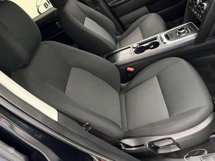 Black Land Rover Discovery Sport 2019 in Vilnius, with an engine capacity of 2.00 L and mileage of 193 thousand km for 9900 €, photo 7 on AUTOMOTO.COM.LV