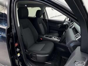 Black Land Rover Discovery Sport 2019 in Vilnius, with an engine capacity of 2.00 L and mileage of 193 thousand km for 9900 €, photo 9 on AUTOMOTO.COM.LV