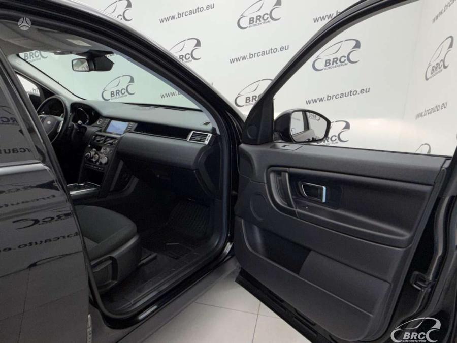 Black Land Rover Discovery Sport 2019 in Vilnius, with an engine capacity of 2.00 L and mileage of 193 thousand km for 9900 €, photo 10 on AUTOMOTO.COM.LV