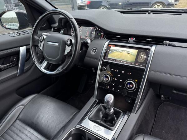 Black Land Rover Discovery Sport 2020 in Vilnius, with an engine capacity of 2.00 L and mileage of 130 thousand km for 15650 €, photo 10 on AUTOMOTO.COM.LV