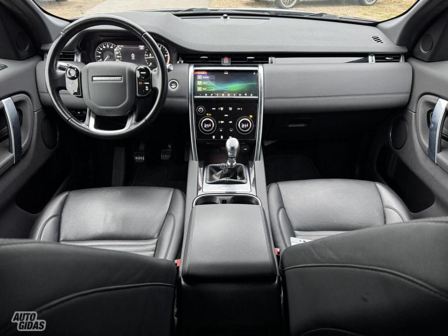 Black Land Rover Discovery Sport 2020 in Vilnius, with an engine capacity of 2.00 L and mileage of 130 thousand km for 15650 €, photo 11 on AUTOMOTO.COM.LV