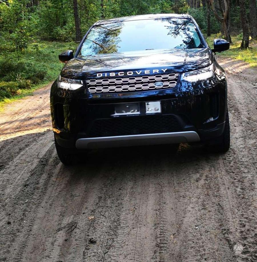 Melns Land Rover Discovery Sport 2020 Viļņa, ar dzinēja tilpumu 2.00 L un nobraukumu 121 tūkst. km par 19800 €, foto 1 vietnē AUTOMOTO.COM.LV