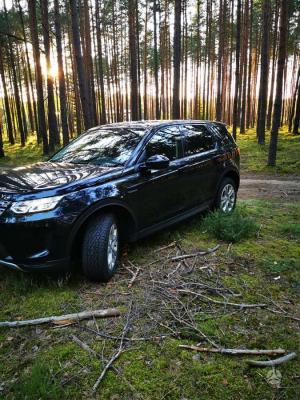 Melns Land Rover Discovery Sport 2020 Viļņa, ar dzinēja tilpumu 2.00 L un nobraukumu 121 tūkst. km par 19800 €, foto 4 vietnē AUTOMOTO.COM.LV