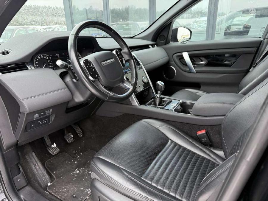 Melns Land Rover Discovery Sport 2020 Viļņa, ar dzinēja tilpumu 2.00 L un nobraukumu 130 tūkst. km par 14950 €, foto 8 vietnē AUTOMOTO.COM.LV