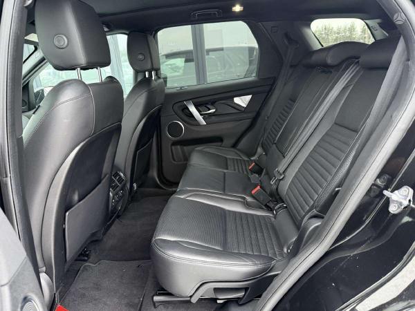 Melns Land Rover Discovery Sport 2020 Viļņa, ar dzinēja tilpumu 2.00 L un nobraukumu 130 tūkst. km par 14950 €, foto 10 vietnē AUTOMOTO.COM.LV