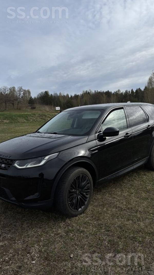 Черный Ленд Ровер Discovery Sport 2020 в Мадона, объемом двигателя 2.00 л и пробегом 76 тыс. км за 22500 €, фото 1 на AUTOMOTO.COM.LV