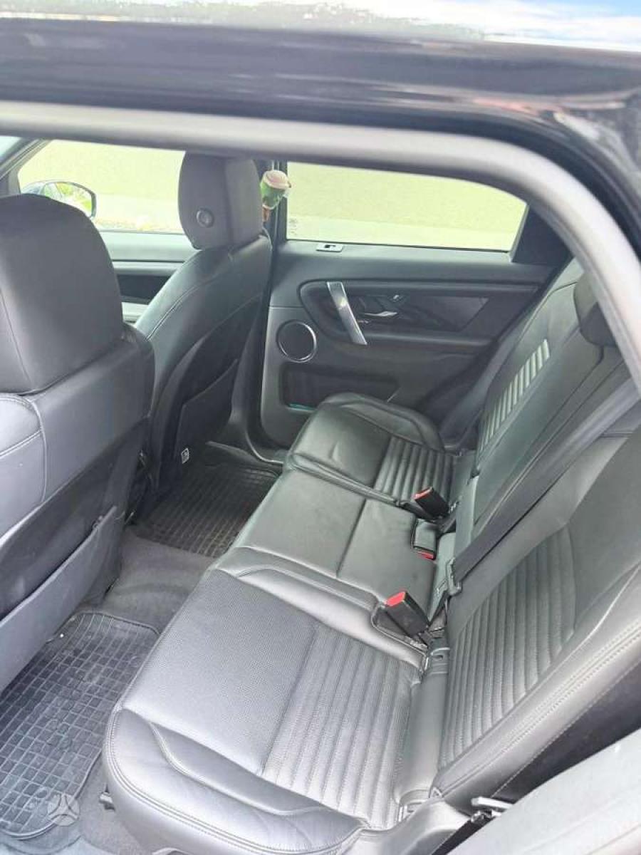 Melns Land Rover Discovery Sport 2020 Viļņa, ar dzinēja tilpumu 2.00 L un nobraukumu 87 tūkst. km par 20900 €, foto 14 vietnē AUTOMOTO.COM.LV