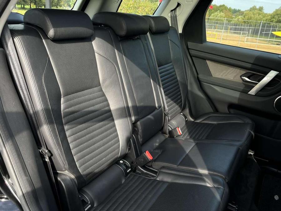 Черный Ленд Ровер Discovery Sport 2020 в Таураге, объемом двигателя 2.00 л и пробегом 210 тыс. км за 12450 €, фото 19 на AUTOMOTO.COM.LV