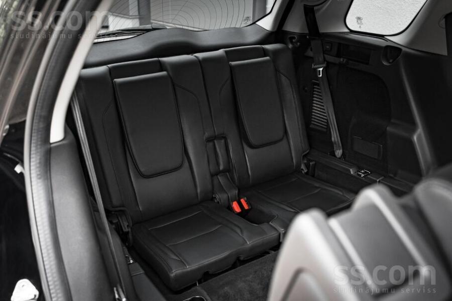 Melns Land Rover Discovery Sport 2020 Rīga, ar dzinēja tilpumu 2.00 L un nobraukumu 129 tūkst. km par 15990 €, foto 15 vietnē AUTOMOTO.COM.LV