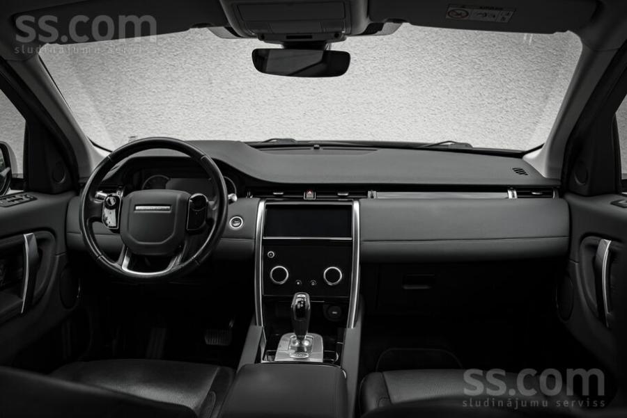 Melns Land Rover Discovery Sport 2020 Rīga, ar dzinēja tilpumu 2.00 L un nobraukumu 129 tūkst. km par 15990 €, foto 16 vietnē AUTOMOTO.COM.LV