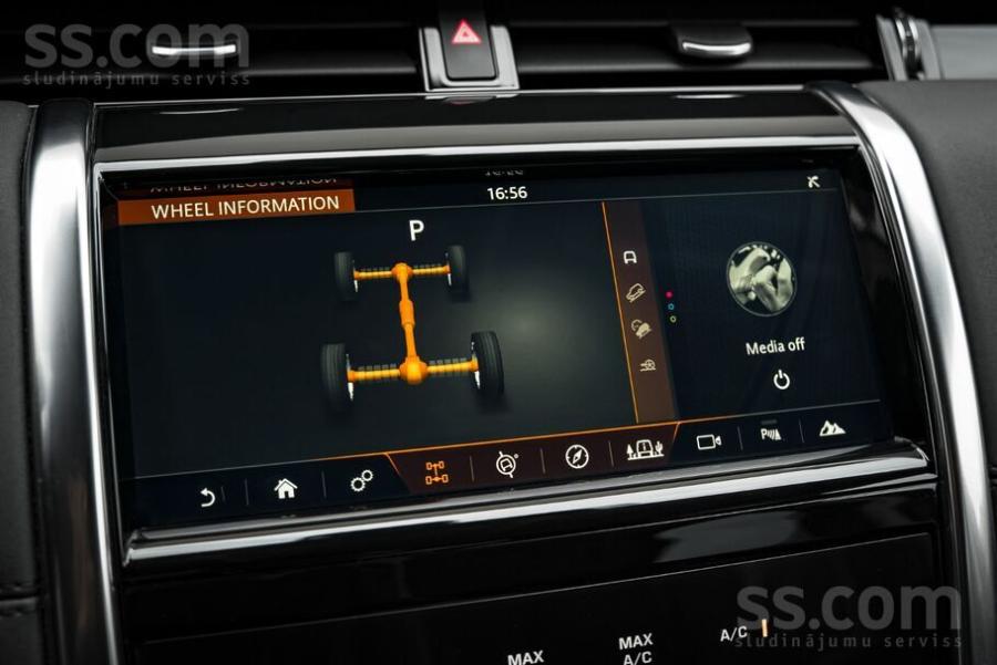Melns Land Rover Discovery Sport 2020 Rīga, ar dzinēja tilpumu 2.00 L un nobraukumu 129 tūkst. km par 15990 €, foto 26 vietnē AUTOMOTO.COM.LV