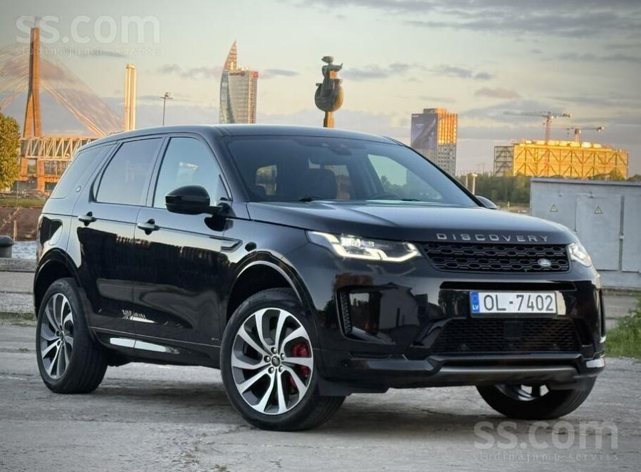 Black Land Rover Discovery Sport 2021 in Riga, with an engine capacity of 2.00 L and mileage of 166 thousand km for 26650 €, photo 1 on AUTOMOTO.COM.LV