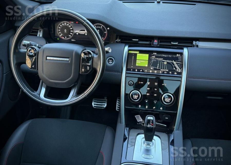 Black Land Rover Discovery Sport 2021 in Riga, with an engine capacity of 2.00 L and mileage of 166 thousand km for 26650 €, photo 17 on AUTOMOTO.COM.LV