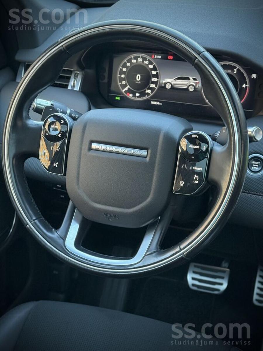 Black Land Rover Discovery Sport 2021 in Riga, with an engine capacity of 2.00 L and mileage of 166 thousand km for 26650 €, photo 18 on AUTOMOTO.COM.LV