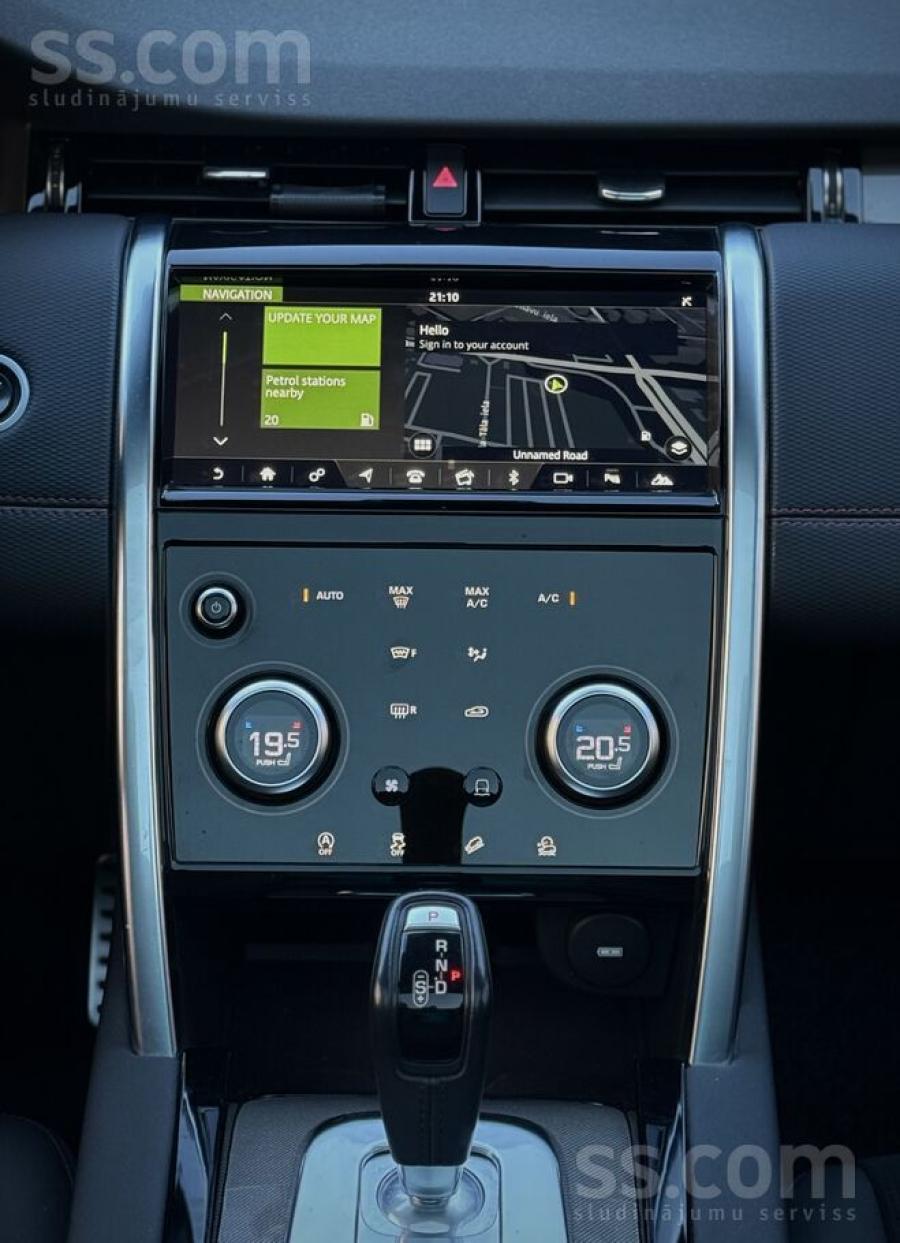 Black Land Rover Discovery Sport 2021 in Riga, with an engine capacity of 2.00 L and mileage of 166 thousand km for 26650 €, photo 20 on AUTOMOTO.COM.LV