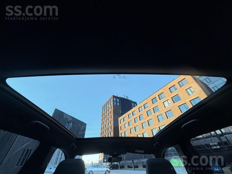 Black Land Rover Discovery Sport 2021 in Riga, with an engine capacity of 2.00 L and mileage of 166 thousand km for 26650 €, photo 31 on AUTOMOTO.COM.LV