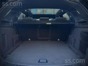 Black Land Rover Discovery Sport 2021 in Riga, with an engine capacity of 2.00 L and mileage of 166 thousand km for 26650 €, photo 35 on AUTOMOTO.COM.LV