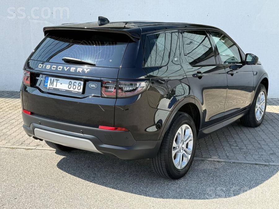 Black Land Rover Discovery Sport 2021 in Riga, with an engine capacity of 2.00 L and mileage of 0 thousand km for 30000 €, photo 5 on AUTOMOTO.COM.LV