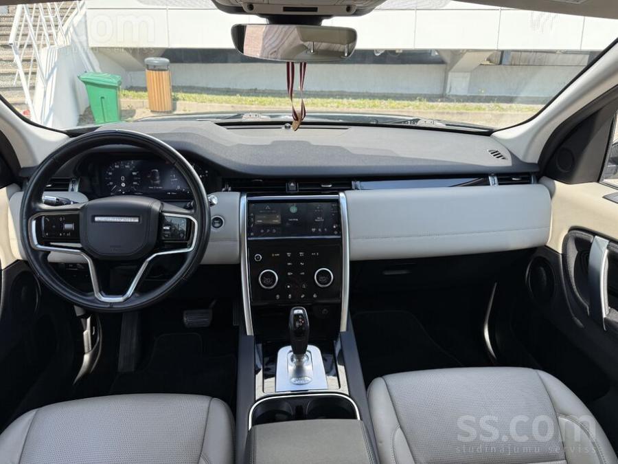 Black Land Rover Discovery Sport 2021 in Riga, with an engine capacity of 2.00 L and mileage of 0 thousand km for 30000 €, photo 7 on AUTOMOTO.COM.LV