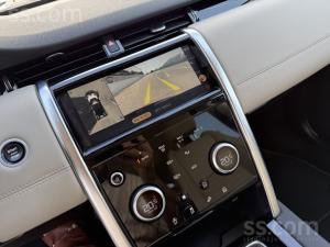 Black Land Rover Discovery Sport 2021 in Riga, with an engine capacity of 2.00 L and mileage of 0 thousand km for 30000 €, photo 12 on AUTOMOTO.COM.LV