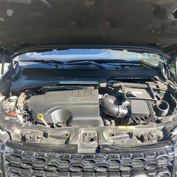 Melns Land Rover Discovery Sport 2021 Alīta, ar dzinēja tilpumu 2.00 L un nobraukumu 20 tūkst. km par 21500 €, foto 8 vietnē AUTOMOTO.COM.LV