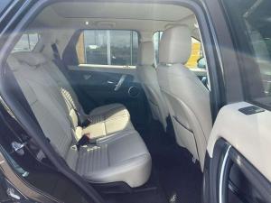 Melns Land Rover Discovery Sport 2021 Panevēža, ar dzinēja tilpumu 2.00 L un nobraukumu 125 tūkst. km par 15900 €, foto 9 vietnē AUTOMOTO.COM.LV