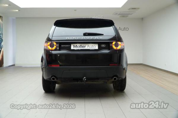 Melns Land Rover Discovery Sport 2016 Tallina, ar dzinēja tilpumu 2.00 L un nobraukumu 165 tūkst. km par 14900 €, foto 5 vietnē AUTOMOTO.COM.LV