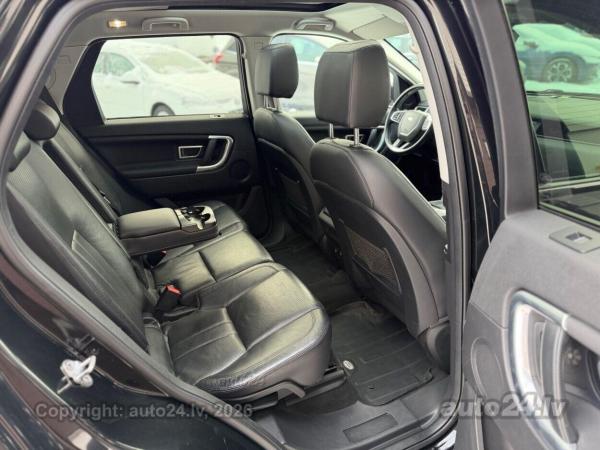 Melns Land Rover Discovery Sport 2017 Veru, ar dzinēja tilpumu 2.00 L un nobraukumu 202 tūkst. km par 11490 €, foto 11 vietnē AUTOMOTO.COM.LV