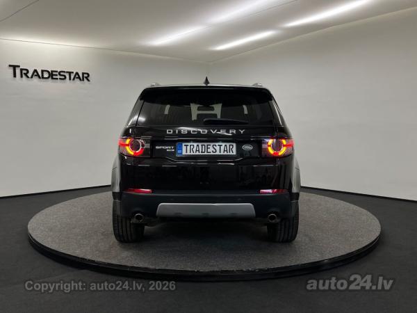 Melns Land Rover Discovery Sport 2017 Pērnava, ar dzinēja tilpumu 2.00 L un nobraukumu 169 tūkst. km par 12990 €, foto 6 vietnē AUTOMOTO.COM.LV