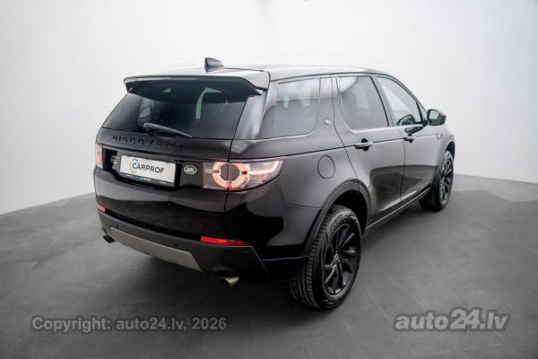 Melns Land Rover Discovery Sport 2017 Tallina, ar dzinēja tilpumu 2.00 L un nobraukumu 228 tūkst. km par 10999 €, foto 5 vietnē AUTOMOTO.COM.LV