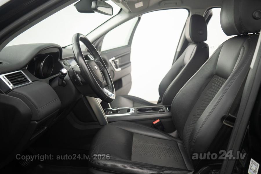 Melns Land Rover Discovery Sport 2017 Tallina, ar dzinēja tilpumu 2.00 L un nobraukumu 228 tūkst. km par 10999 €, foto 10 vietnē AUTOMOTO.COM.LV