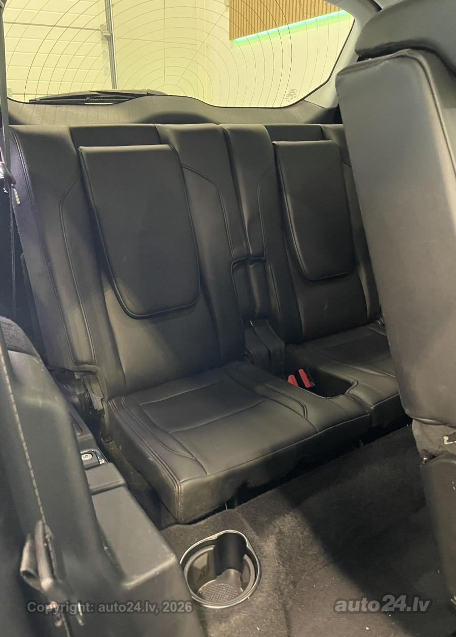 Melns Land Rover Discovery Sport 2020 Tallina, ar dzinēja tilpumu 2.00 L un nobraukumu 180 tūkst. km par 19990 €, foto 15 vietnē AUTOMOTO.COM.LV