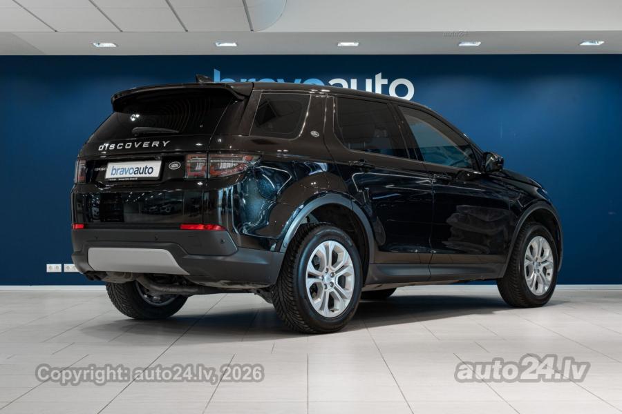 Melns Land Rover Discovery Sport 2021 Tallina, ar dzinēja tilpumu 2.00 L un nobraukumu 116 tūkst. km par 27990 €, foto 3 vietnē AUTOMOTO.COM.LV