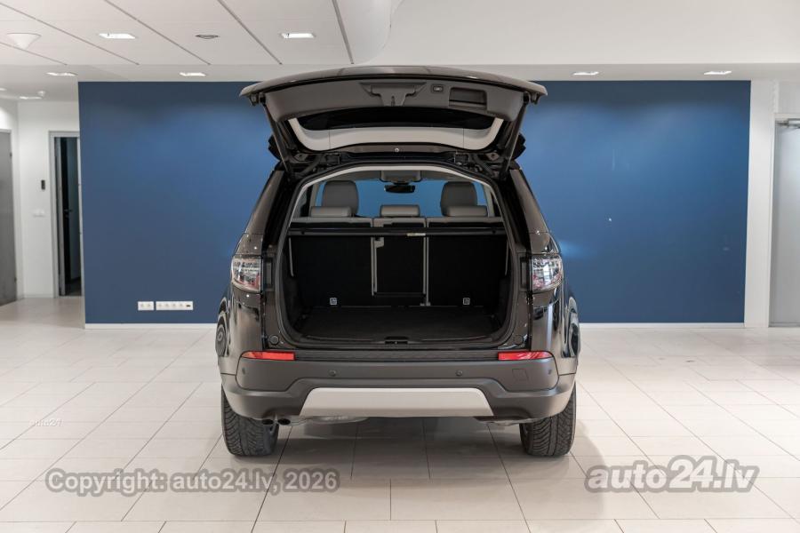 Melns Land Rover Discovery Sport 2021 Tallina, ar dzinēja tilpumu 2.00 L un nobraukumu 116 tūkst. km par 27990 €, foto 14 vietnē AUTOMOTO.COM.LV